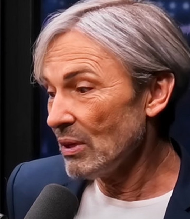 Felrobbantotta a netet írásával Náray Tamás divattervező..